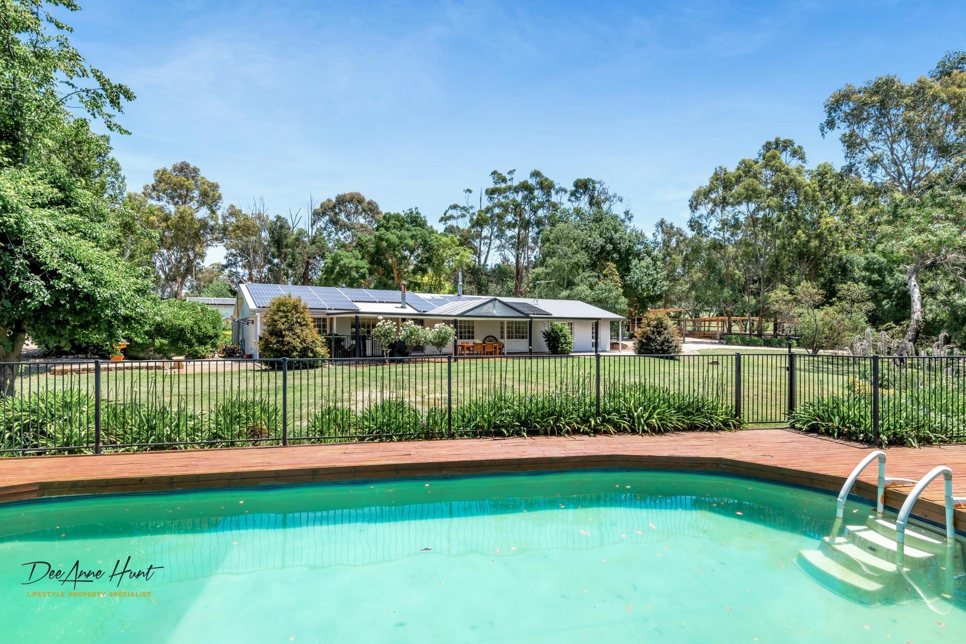 298 Old Mt Barker Road Mt Barker - Dee-Anne Hunt
