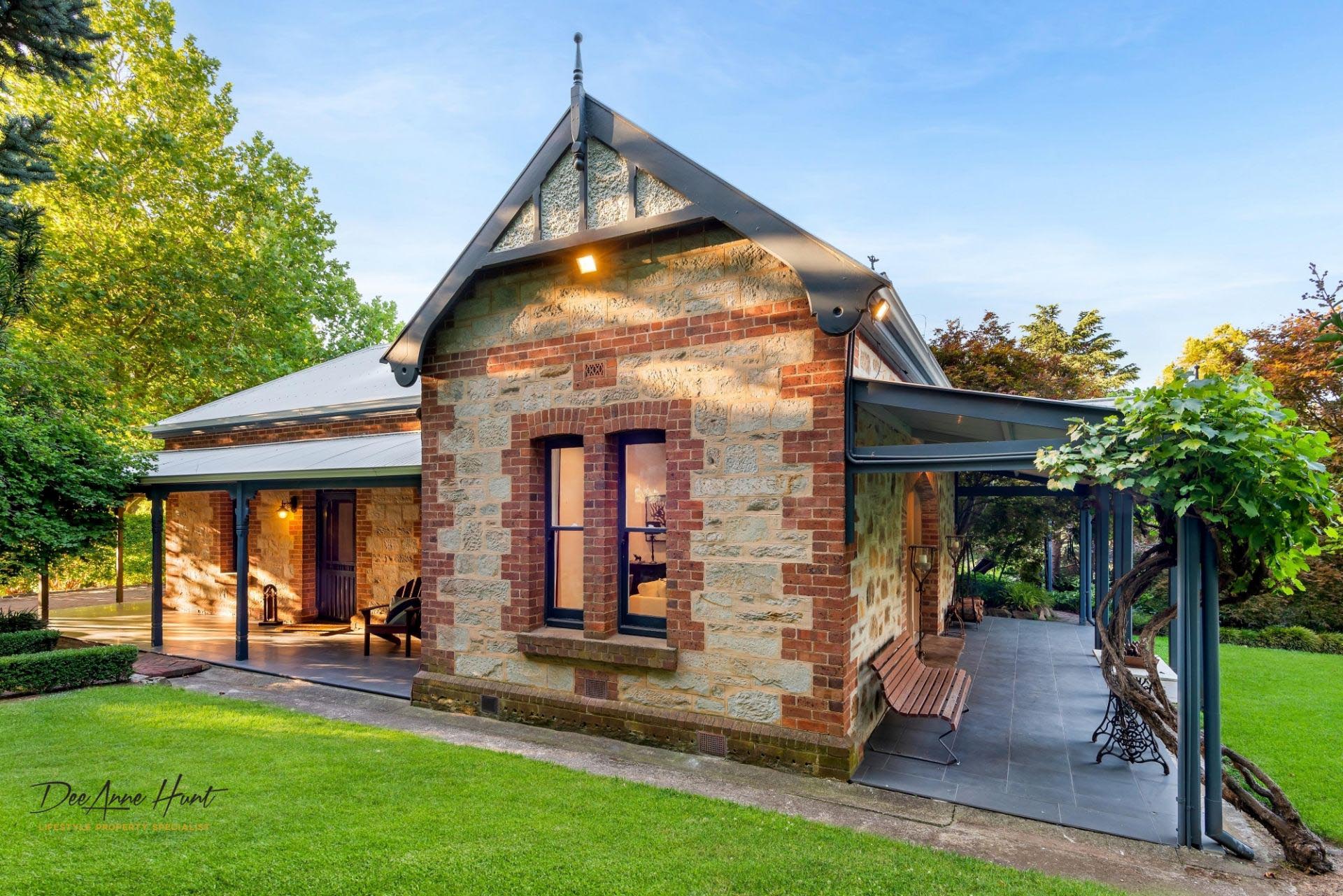 367 Mount Barker Rd Bridgewater - Dee-Anne Hunt