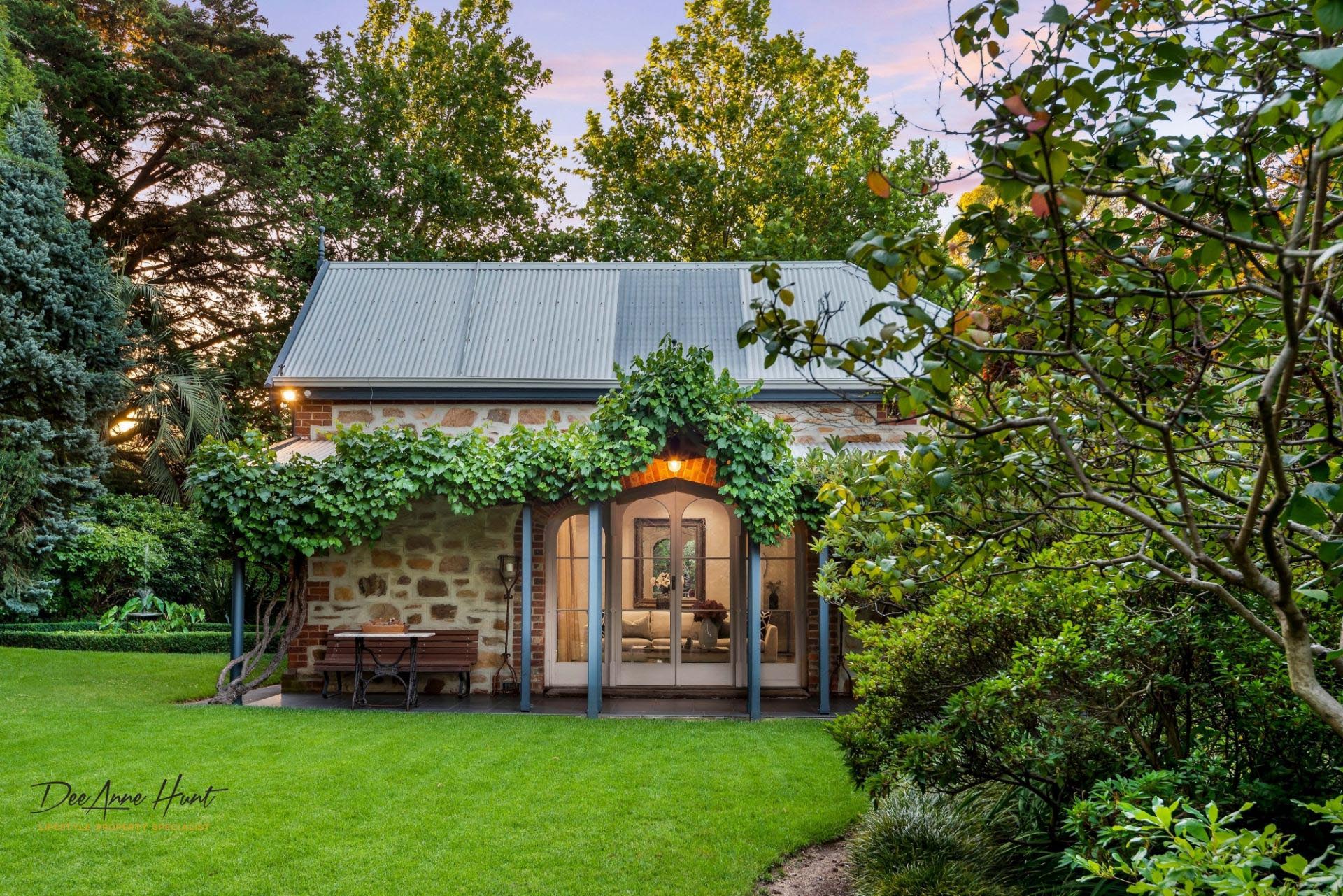 367 Mount Barker Rd Bridgewater - Dee-Anne Hunt