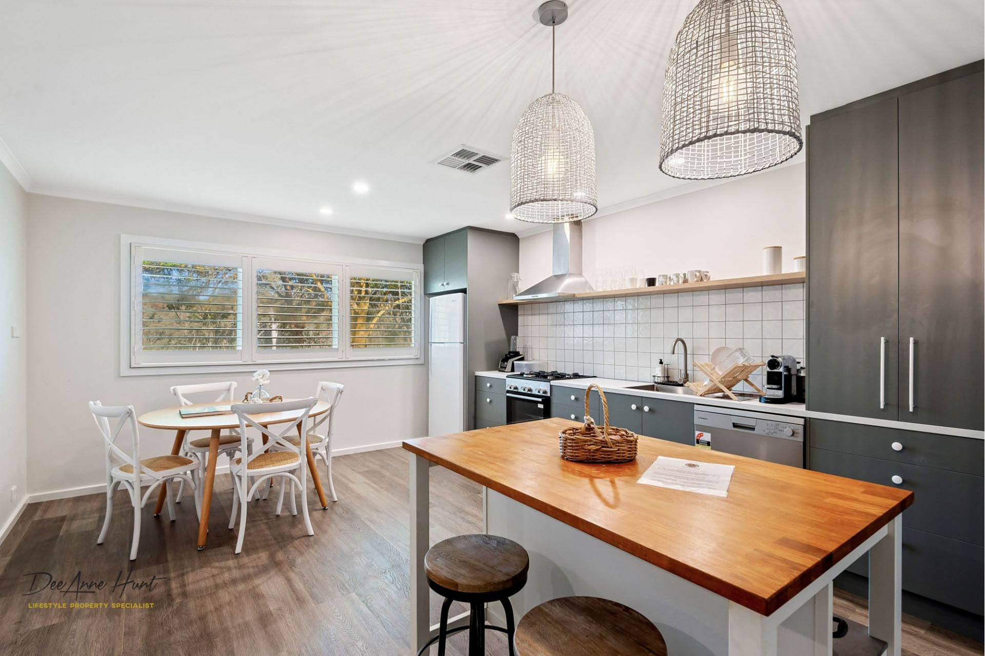 8 Oinns Road Echunga - Dee-Anne Hunt