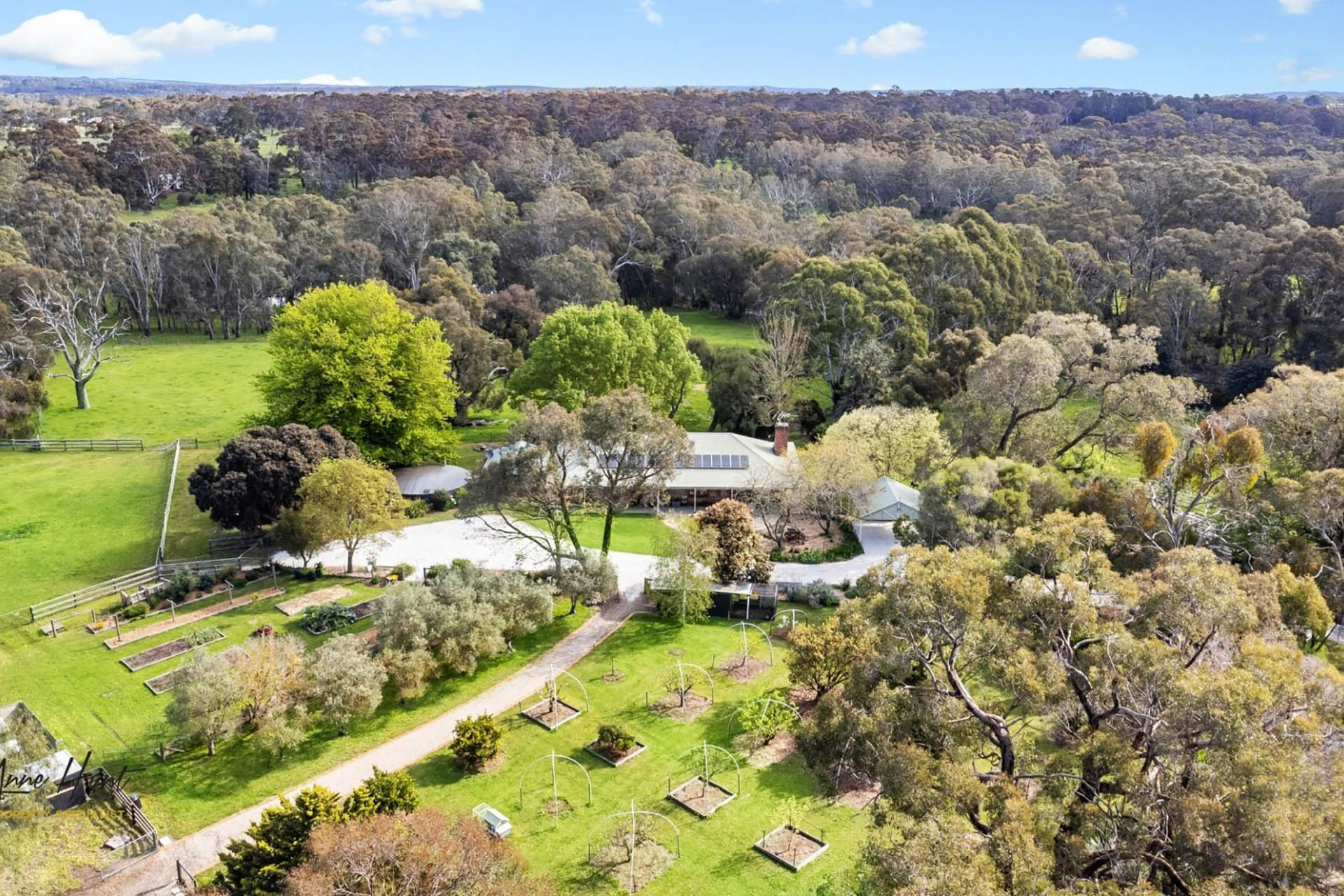 8 Oinns Road Echunga - Dee-Anne Hunt