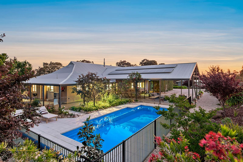 Dee-Anne Hunt - Lifestyle Property Adelaide Hills Real Estate Agent